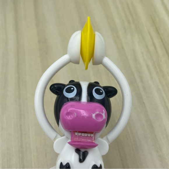 hilco | Toys | Hilco Clapping Cow Toy Plastic Novelty Toys 21 Cymbals 5 ...